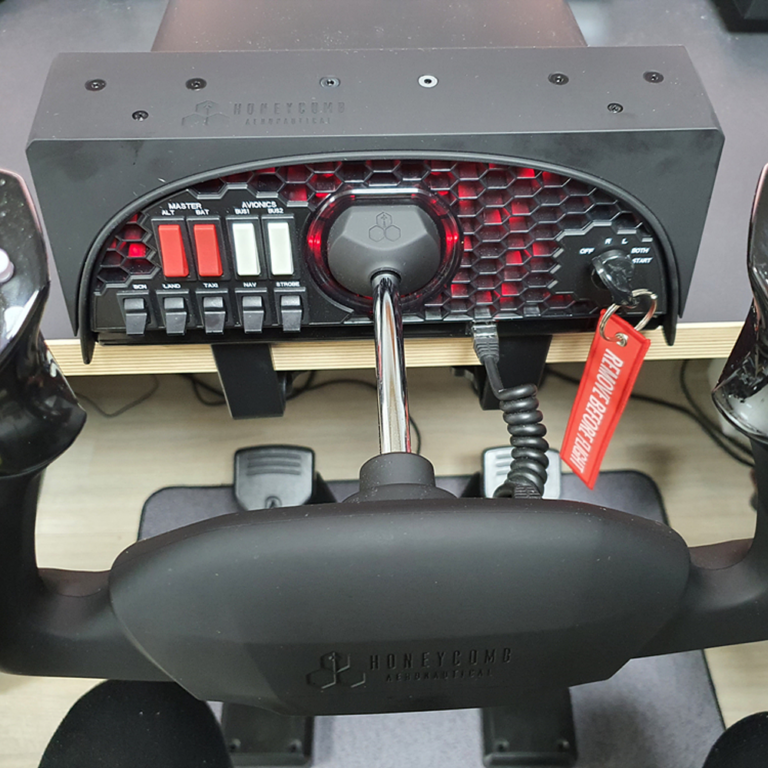 Remove before flight Boeing Airbus pilot flight attendant crew key ...